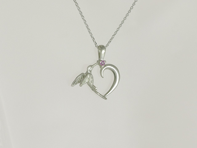 HUMMINGBIRD HEART Necklace with Sapphire